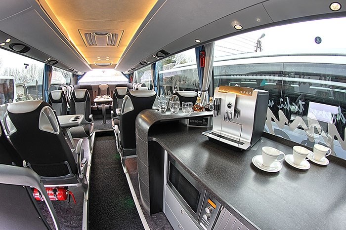 VIP Busser fra Herning i Jylland | VIP kørsel med bus i hele Danmark